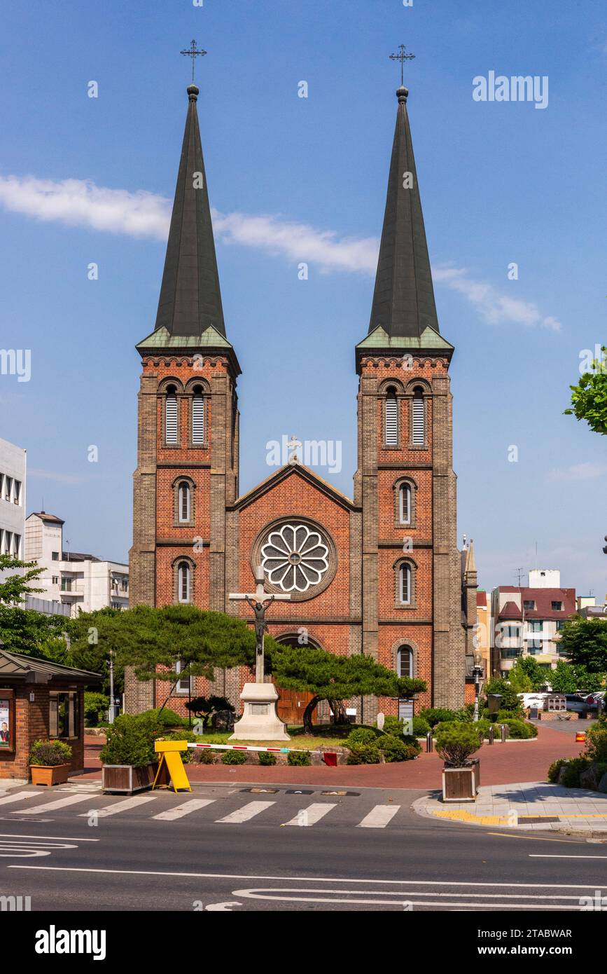 Twin tower spire classical and elegant, Church architecture, Daegu ...