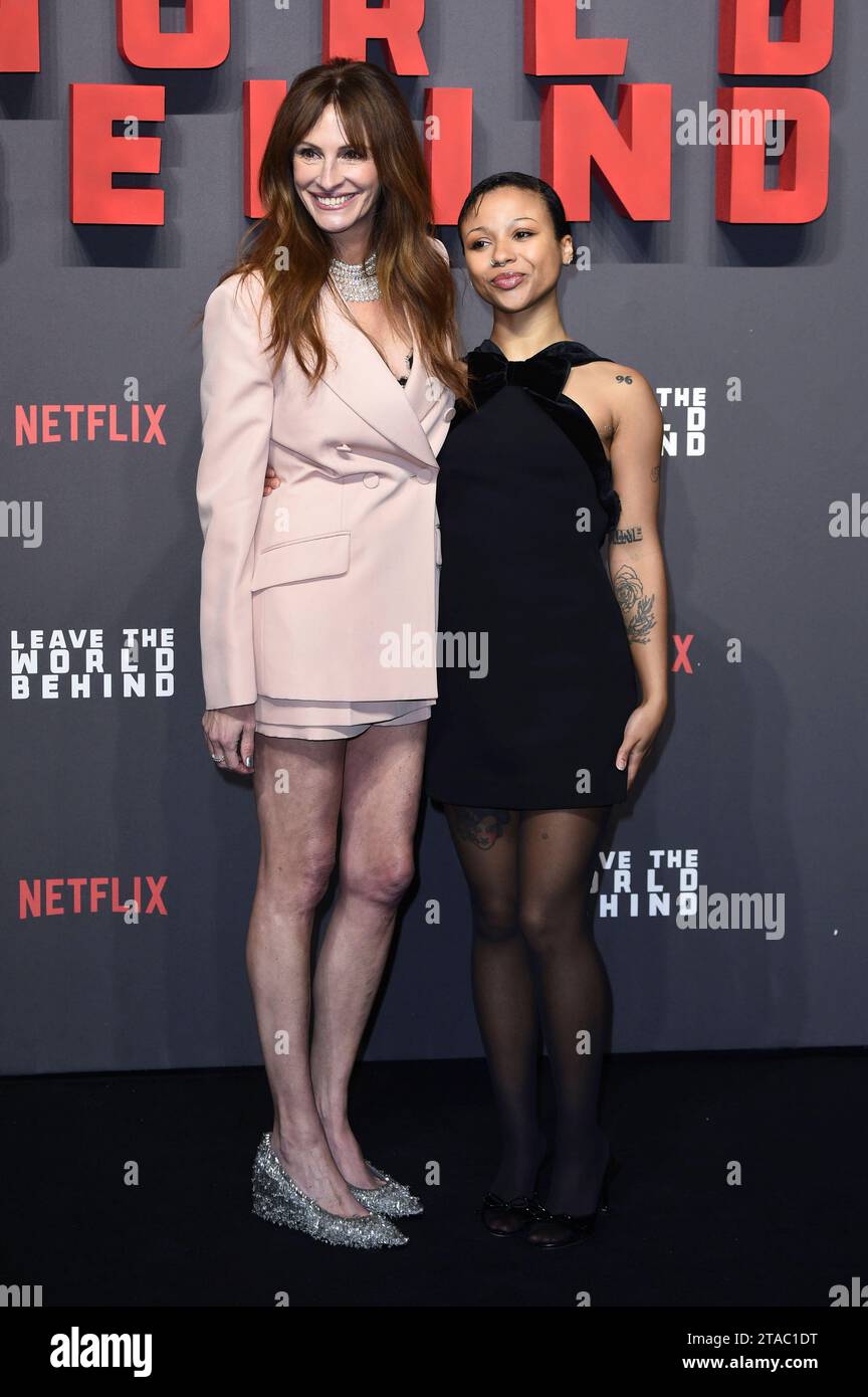 Julia Roberts und Myhala Herrold beim Special Screening des Kinofilms ...