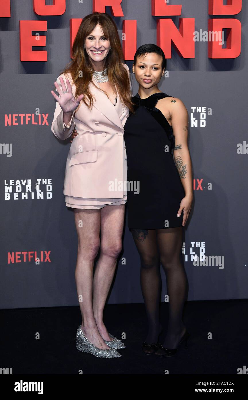 Julia Roberts und Myhala Herrold beim Special Screening des Kinofilms ...