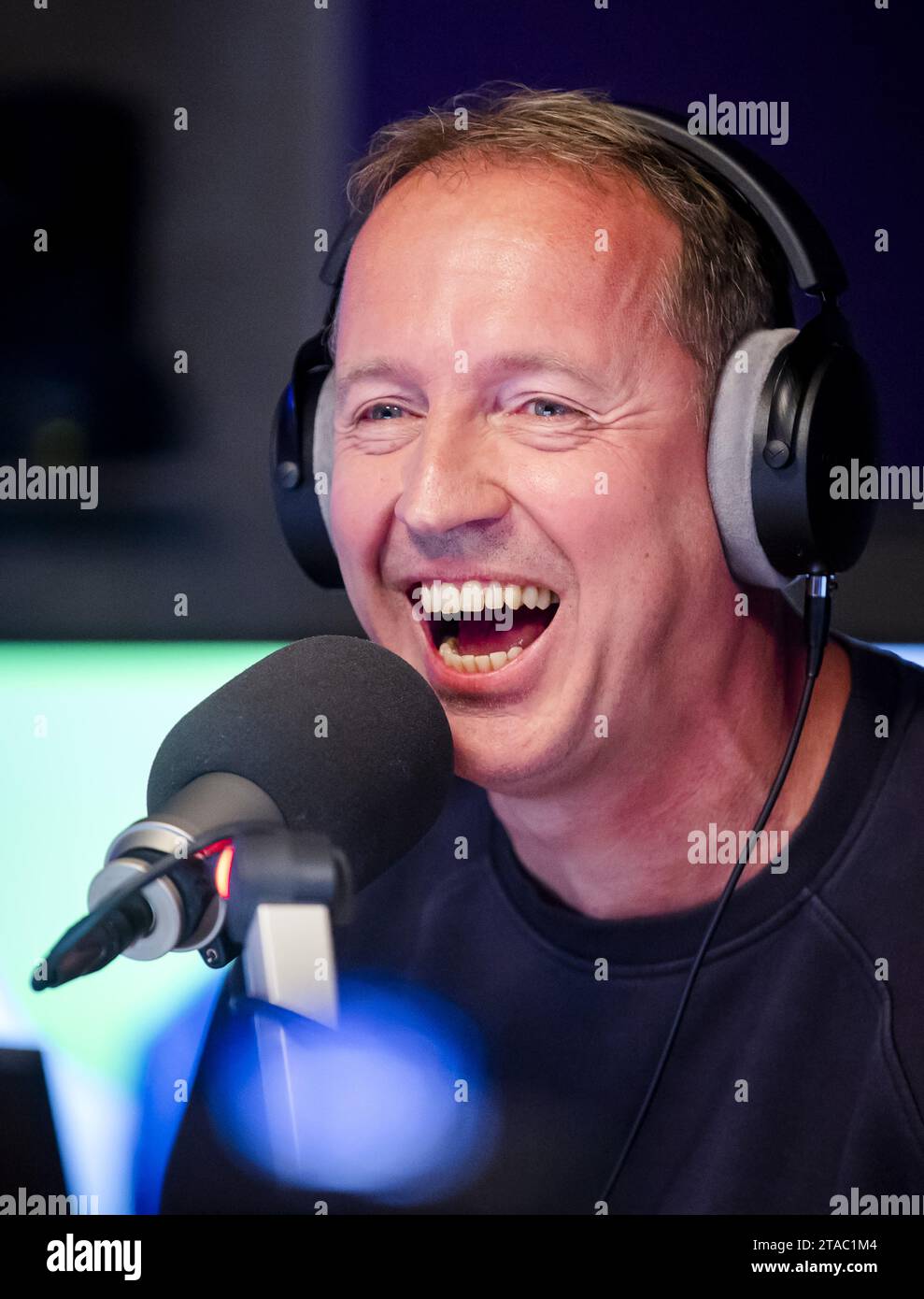 HILVERSUM - Edwin Evers in the studio of radio station 538, where he ...