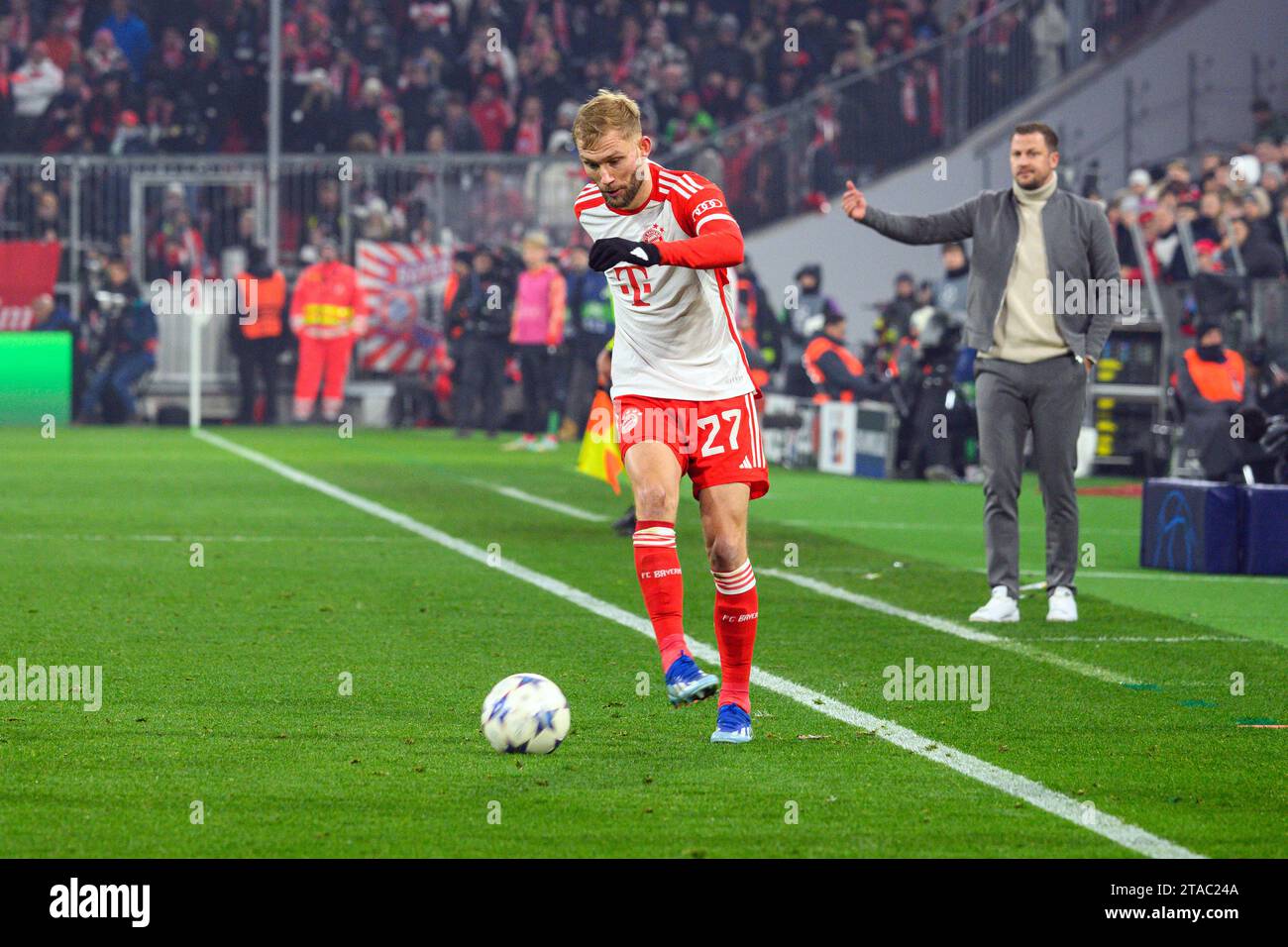 Munich, Germany. 29th Nov, 2023. Konrad Laimer (27) of Bayern Munich ...