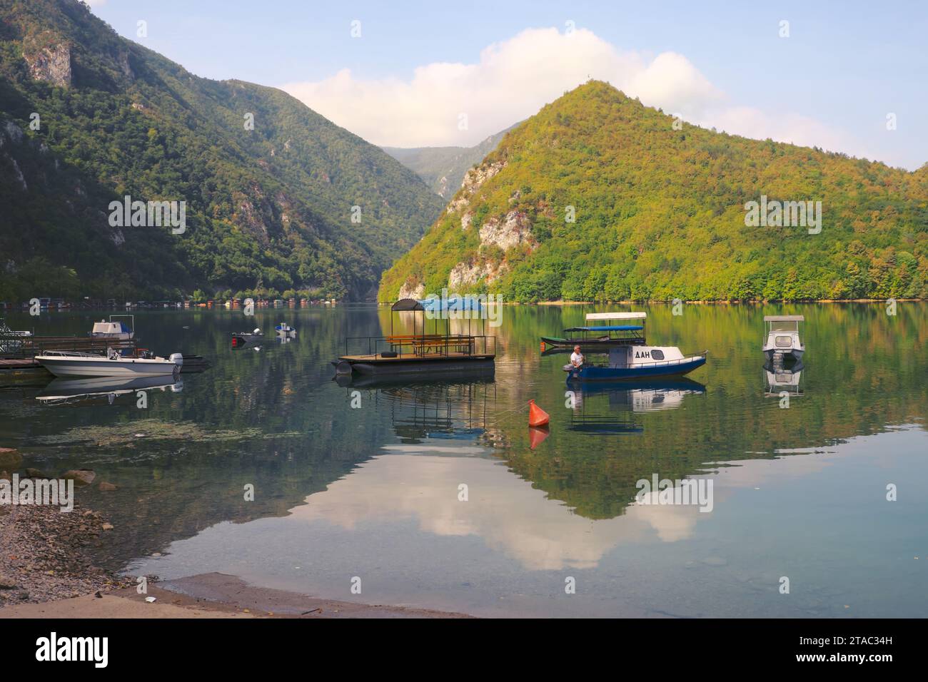 boats along the coast of Perucac Lake - Drina River, Bajina Basta ...