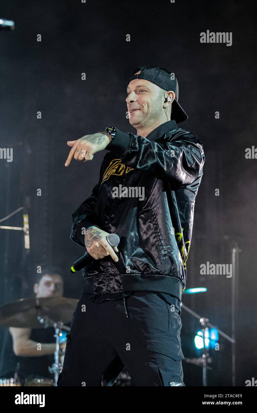 Italian singer Music Concert - Matteo Paolillo - Come te tour ...