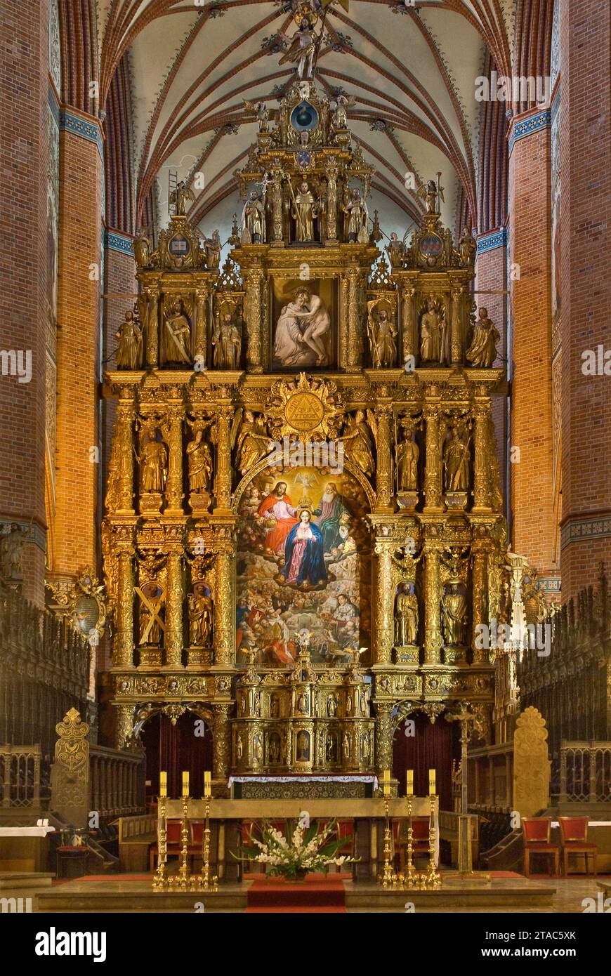 Late Renaissance main altar at Cathedral Basilica of the Assumption, in ...