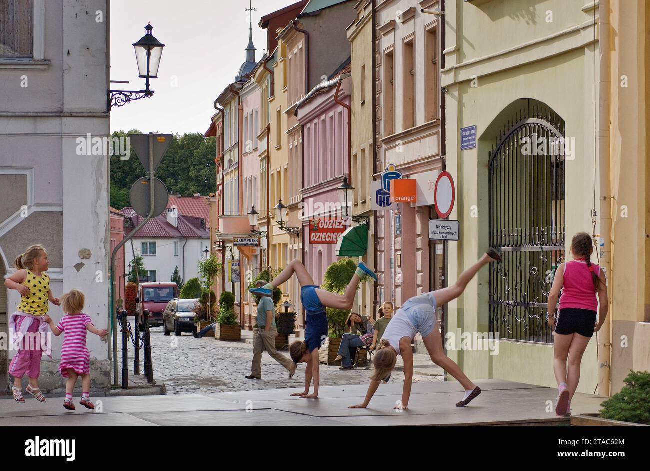 Somersaults hi-res stock photography and images - Alamy