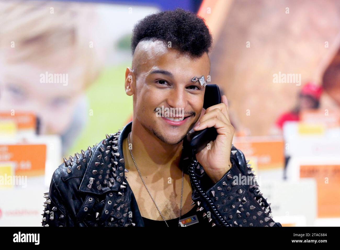 Sänger Prince Damien beim 28. RTL-Spendenmarathon 2023 in den EMG ...