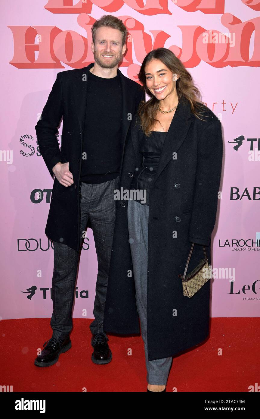 Andre Schürrle mit Ehefrau Anna Sharypova bei der LeGer by Lena Gercke ...