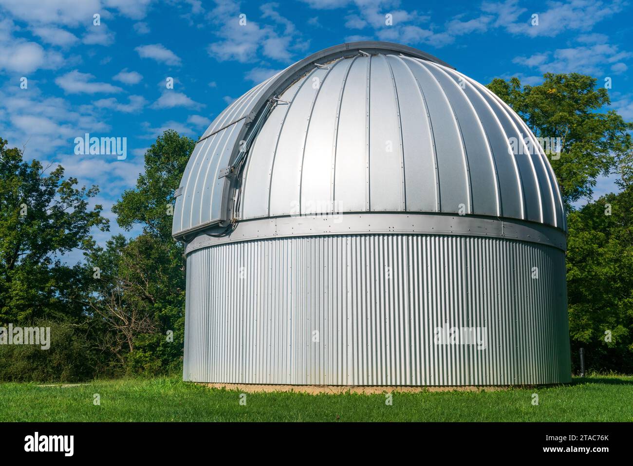 The Athens Lunatic Asylum also known as The Ridges in Athens, Ohio ...