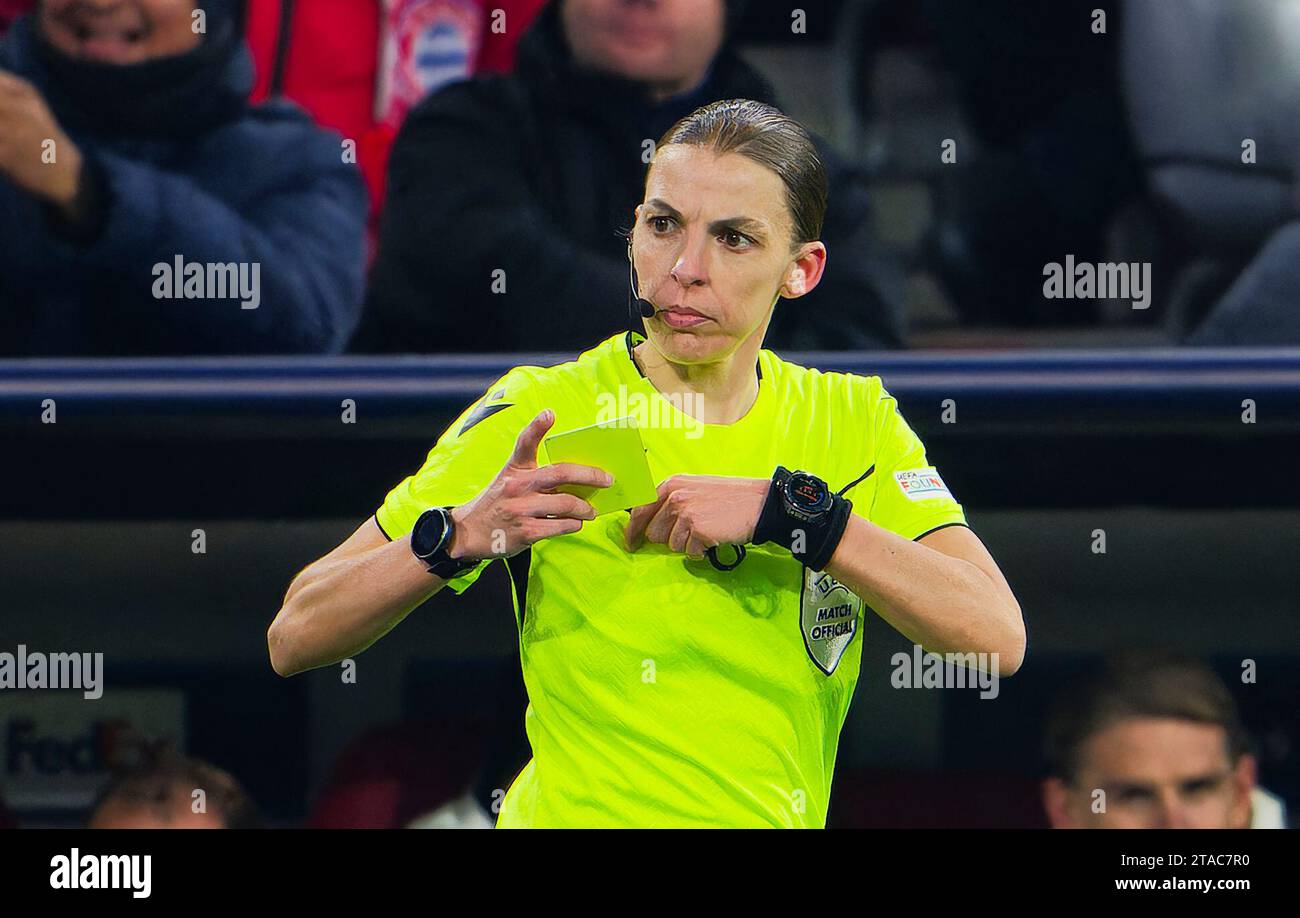 referee Stephanie Frappart (FRA) with whistle, in the group stage match ...