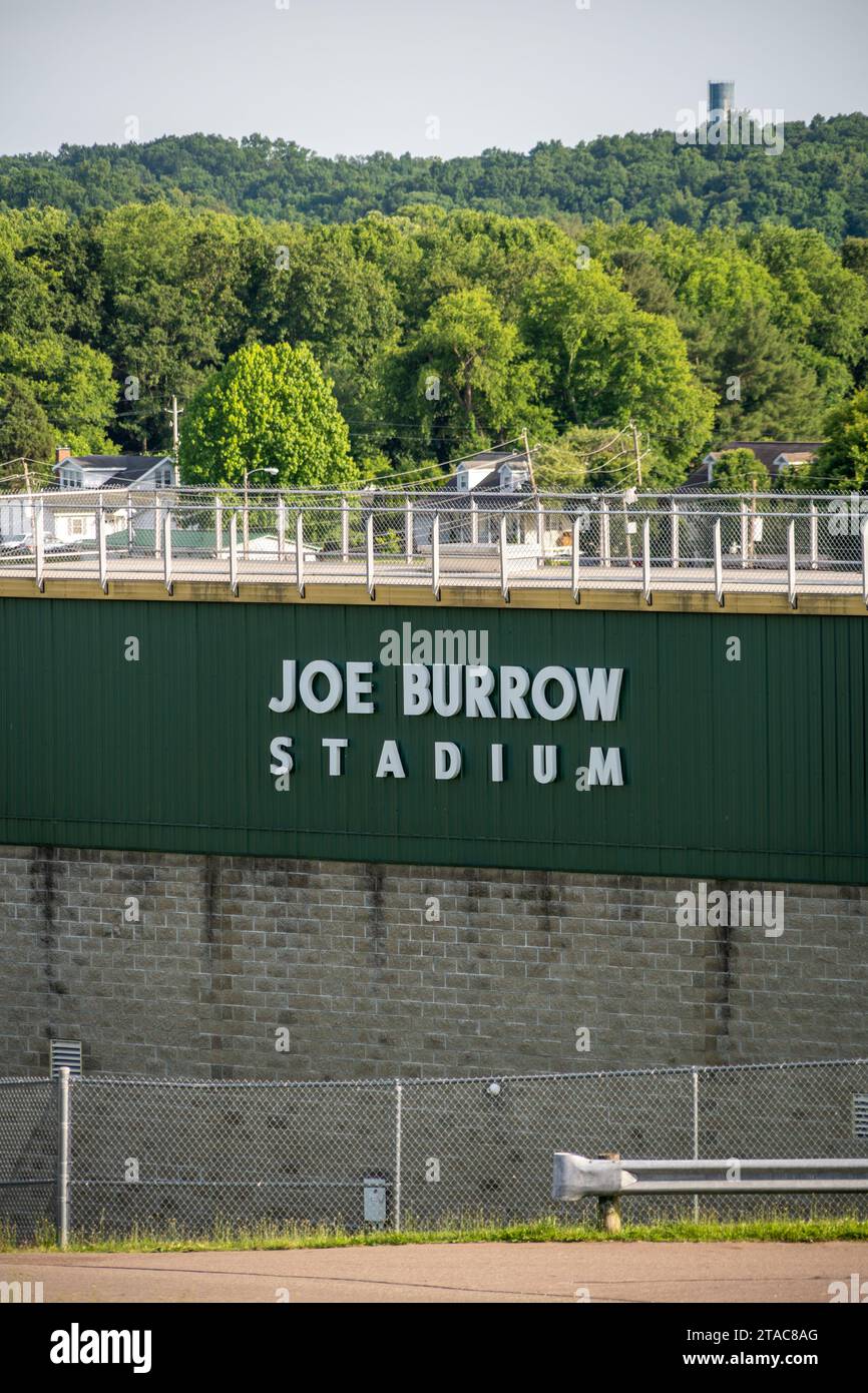 Joe burrow stadium hi-res stock photography and images - Alamy