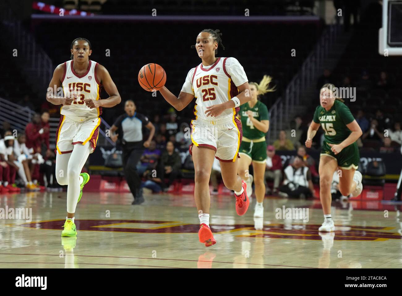 Southern California Trojans guard McKenzie Forbes (25) dribbles the ...