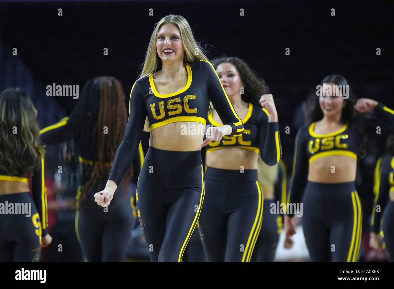 Southern California Trojans dance force team cheerleaders perform ...