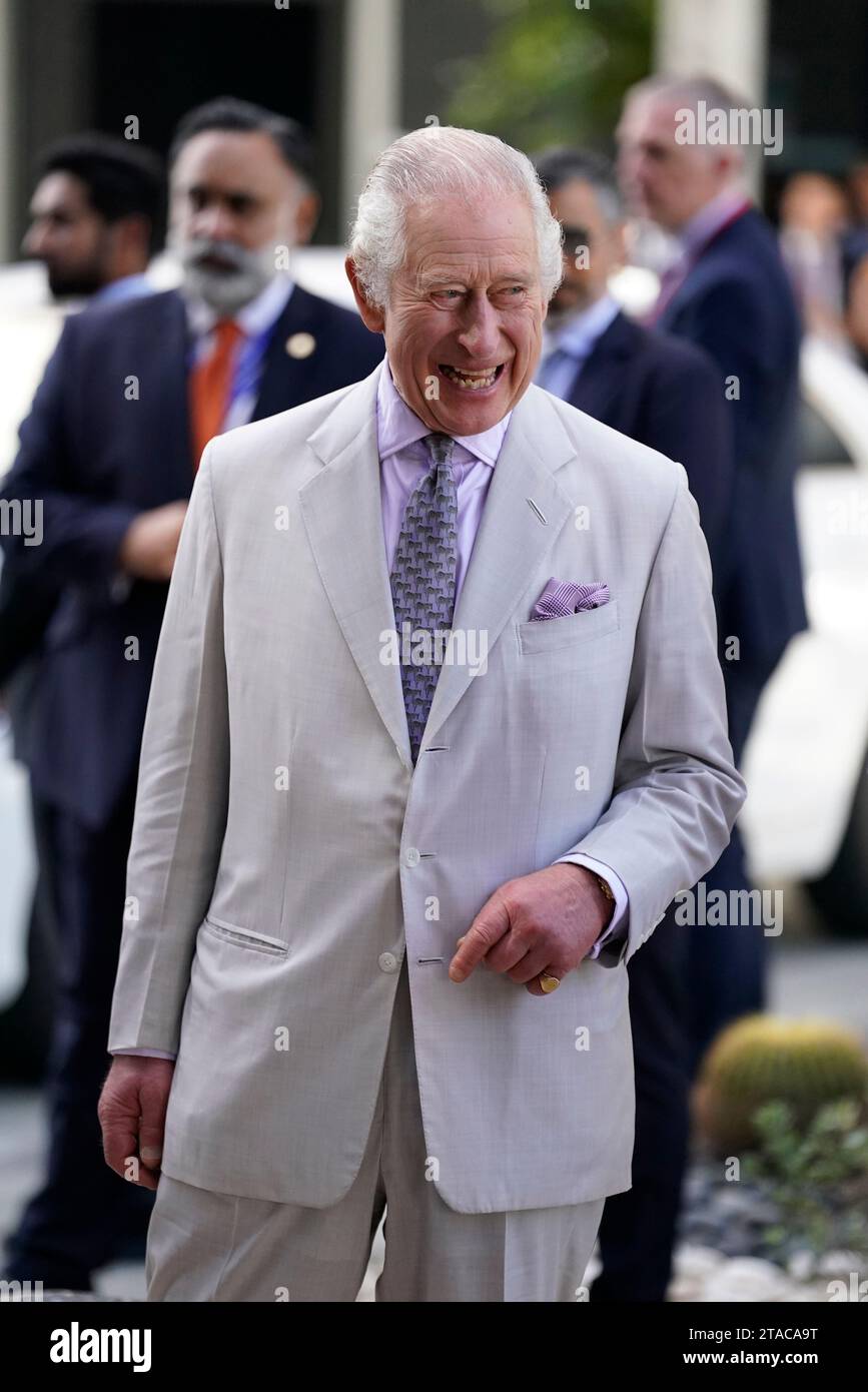 King Charles III meeting students at Heriot-Watt University Dubai ...