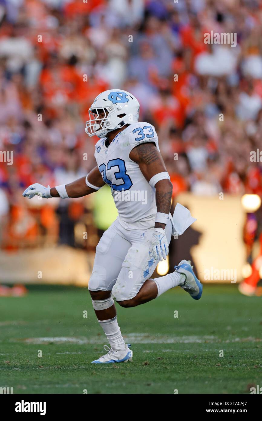 CLEMSON, SC - NOVEMBER 18: North Carolina Tar Heels linebacker Cedric ...