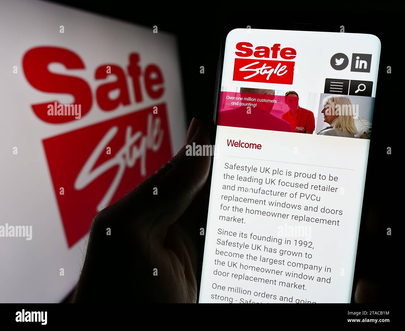 Safestyle logo hi-res stock photography and images - Alamy