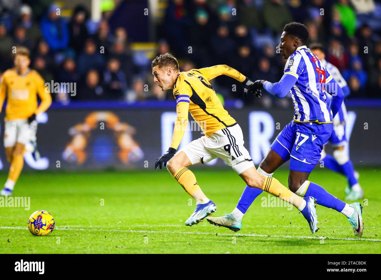 Sheffield, UK. 30th Nov, 2023. Jamie Vardy of Leicester City and Di ...