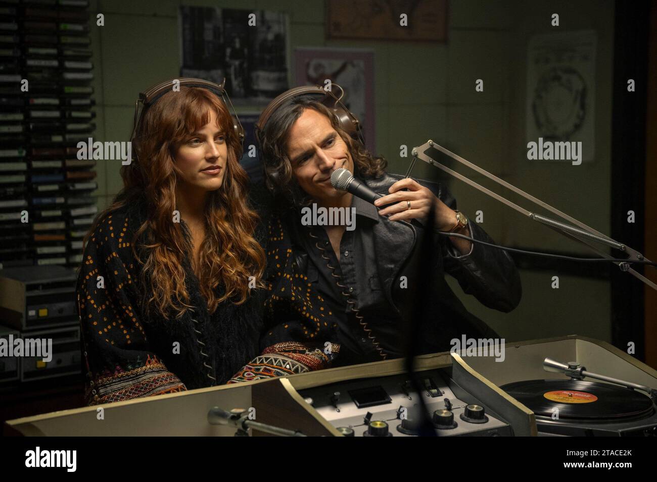 Daisy jones and the six still hi-res stock photography and images - Alamy