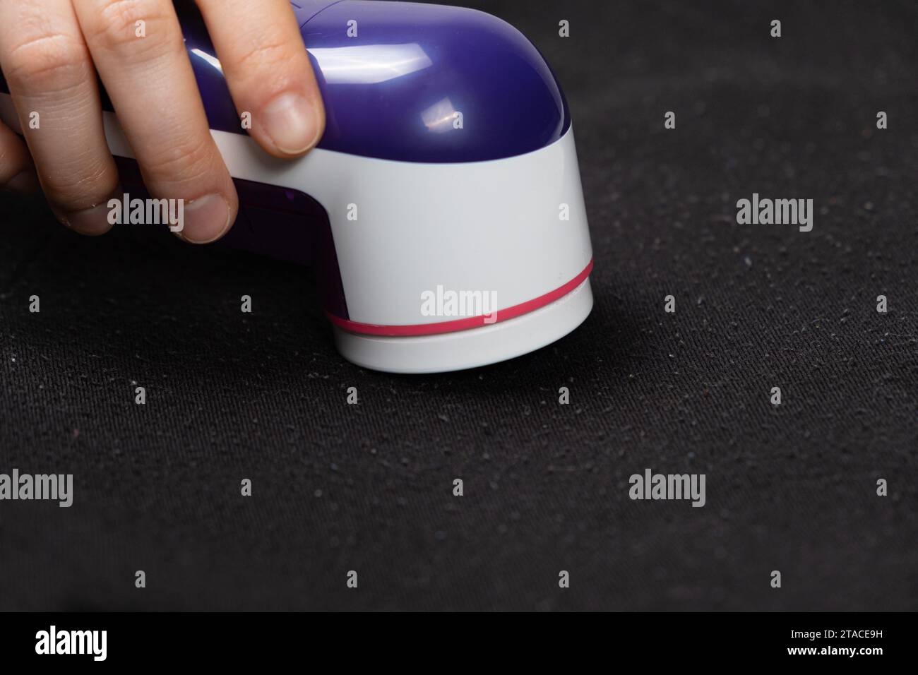 Electric Portable Clothes Pill Remover, Clothing Care Devices Stock ...