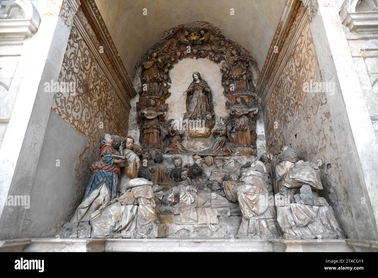 Alcobaça, Santa Maria monastery (12-18th century, gothic and baroque ...