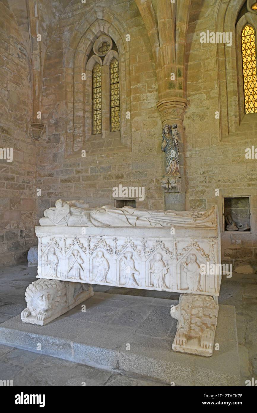 Evora Cathedral (Se de Evora), Capela do Fundador with the tomb of Dom ...