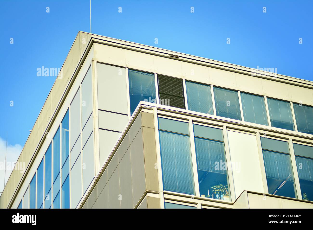 Bulging windows hi-res stock photography and images - Alamy