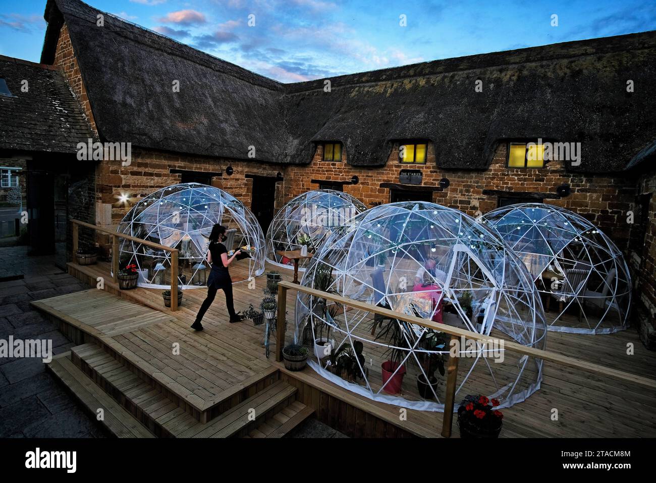 Covid 'igloos'- geodesic domes in use at 16th Century coaching inn The ...