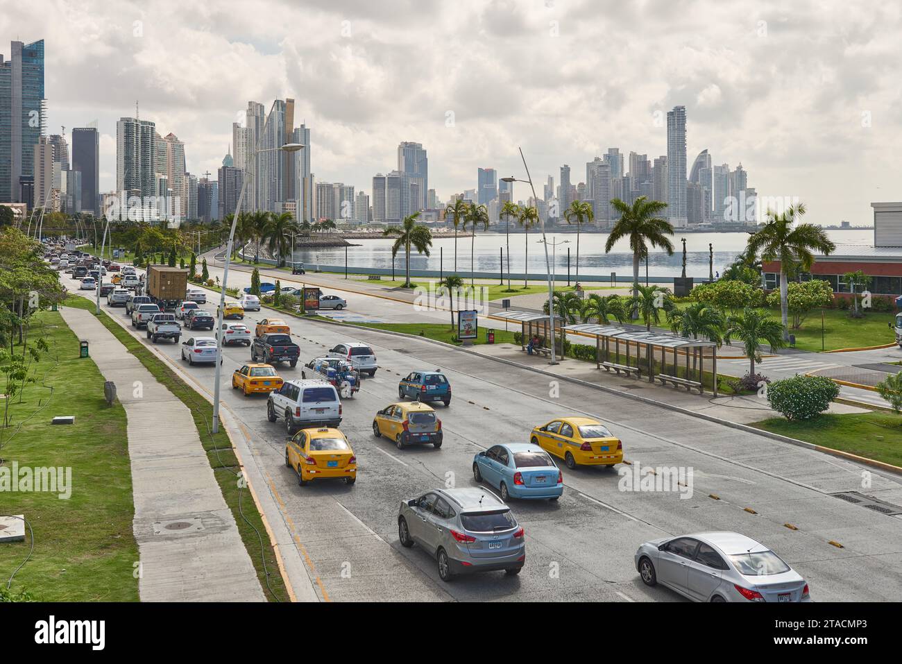 Rush hour in the Cinta Costera, Panama City, Republic of Panama ...