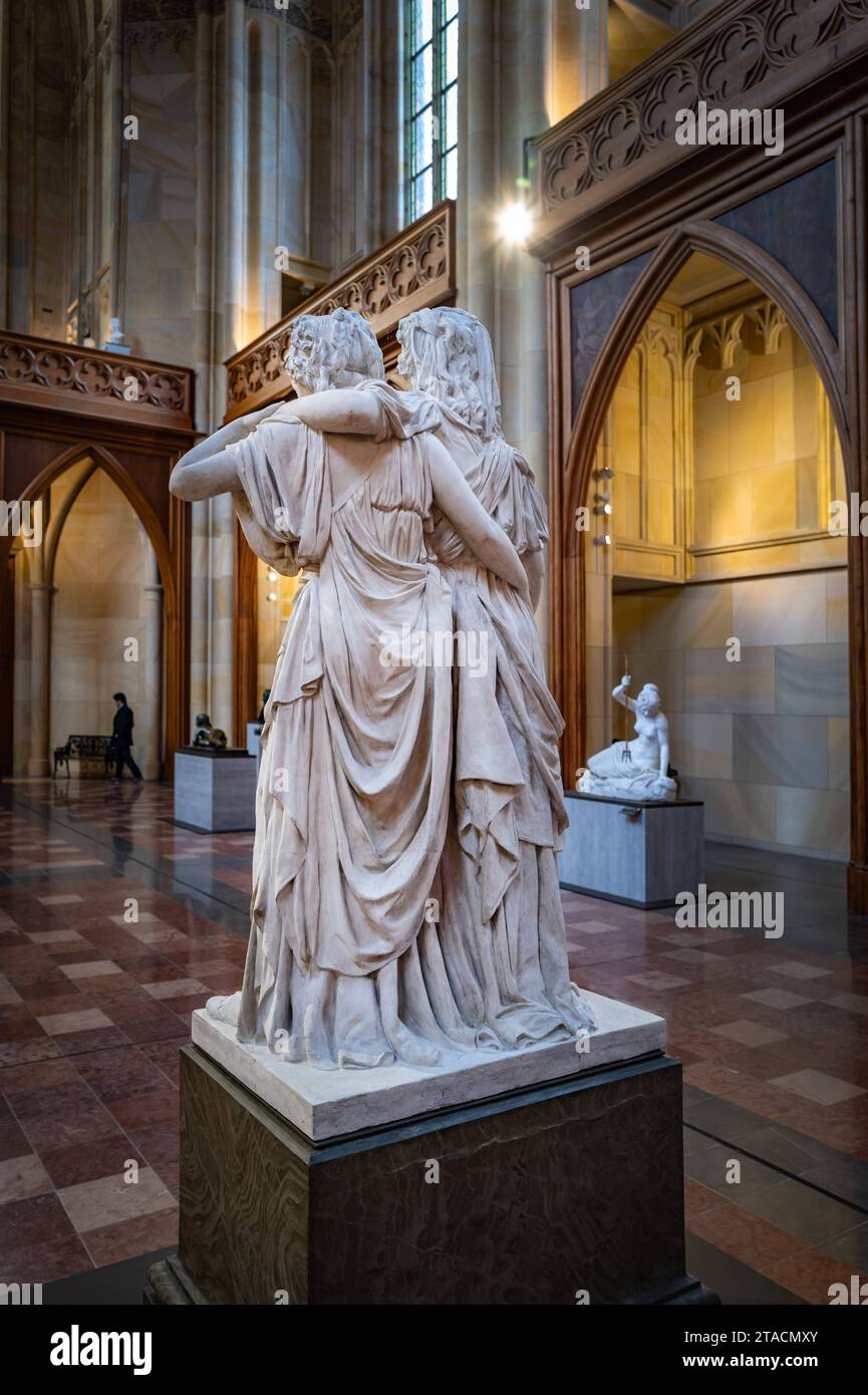 Princess princess skulptur hi-res stock photography and images - Alamy