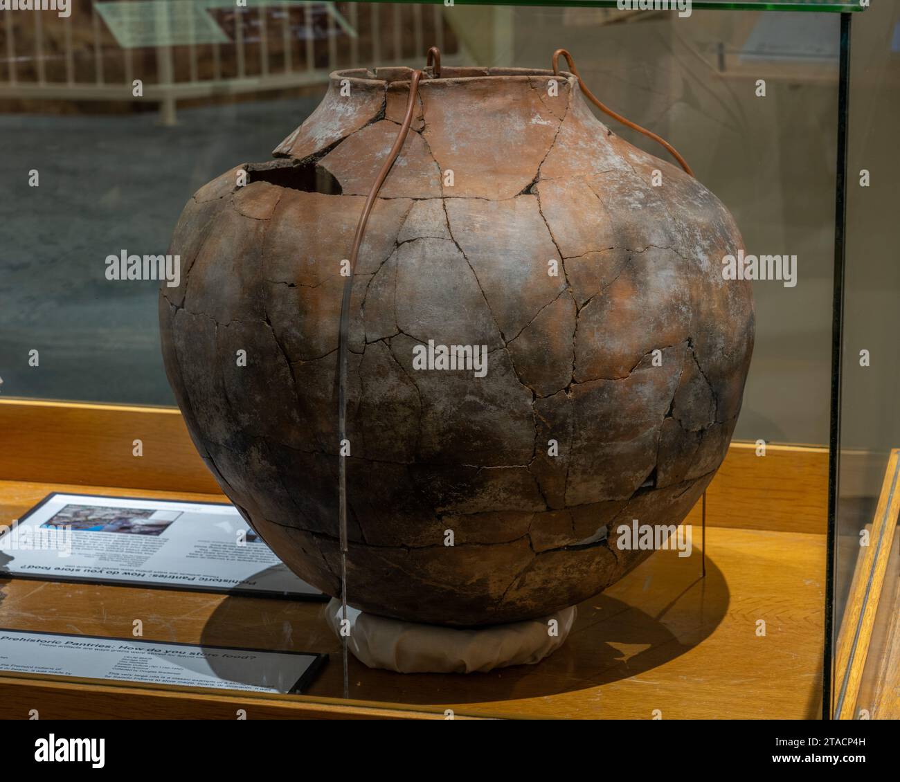 A large ceramic pot for storing dried beans and maize in the Fremont ...
