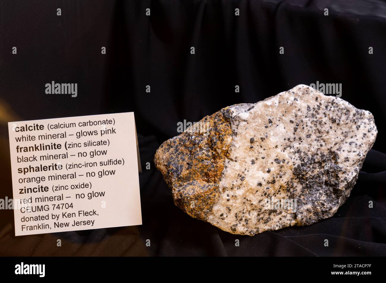 Franklinite, zincite, sphalerite & calcite minerals under normal light. USU Eastern Prehistoric ...