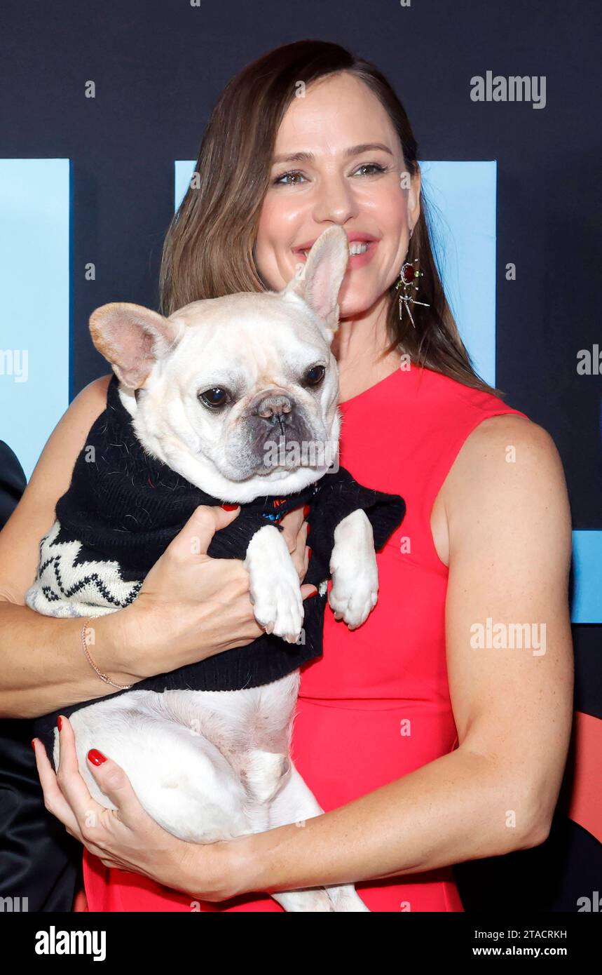 LOS ANGELES, CA - NOVEMBER 29: Jennifer Garner, Pickles the dog, at the ...