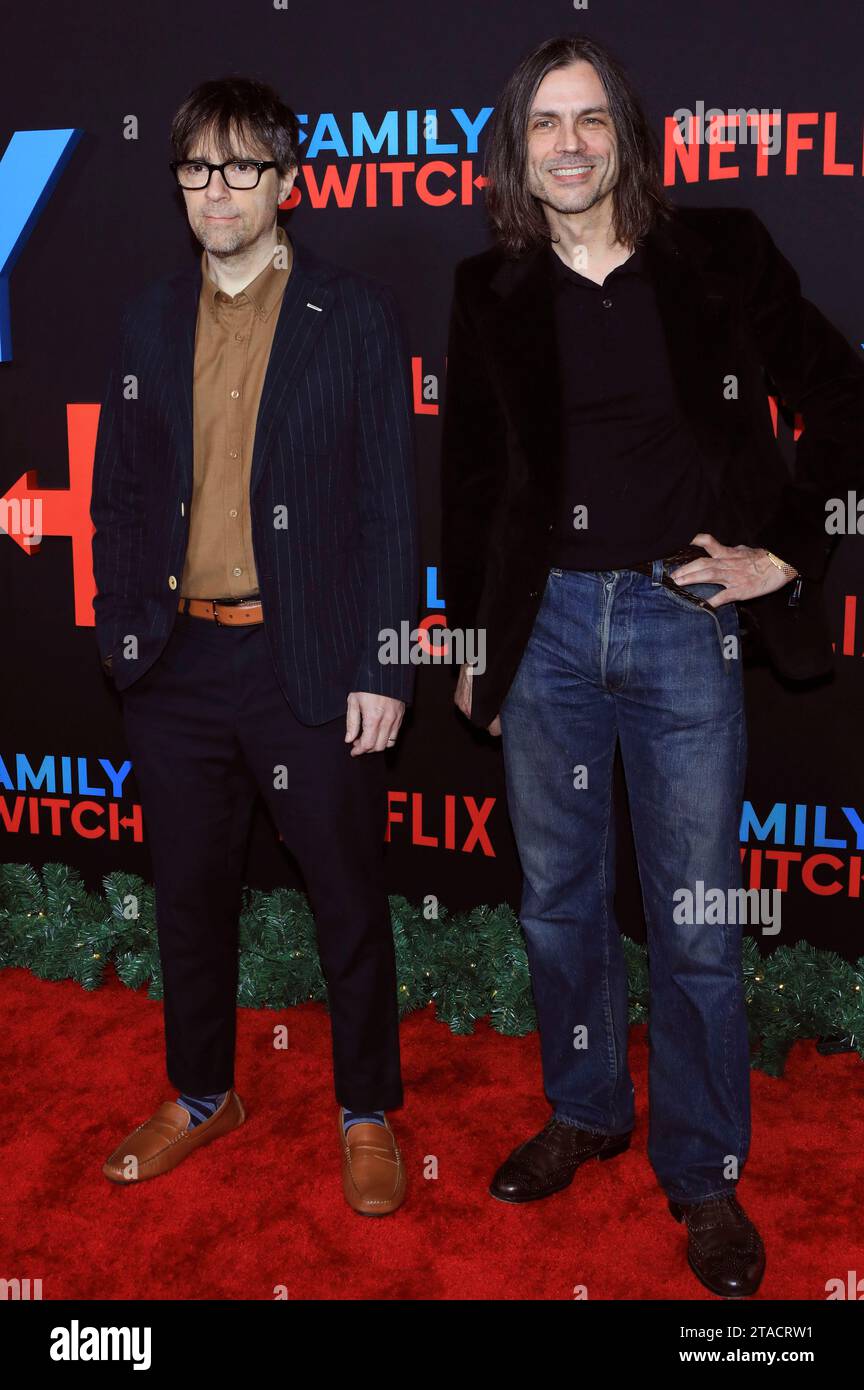 Rivers Cuomo und Brian Bell (Weezer) bei der Premiere des Netflix Films ...