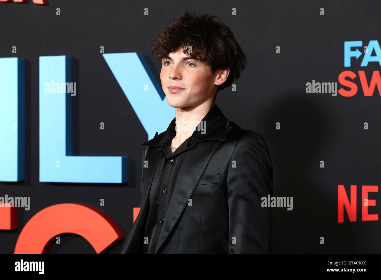 Brady Noon bei der Premiere des Netflix Films 'Family Switch' im AMC ...