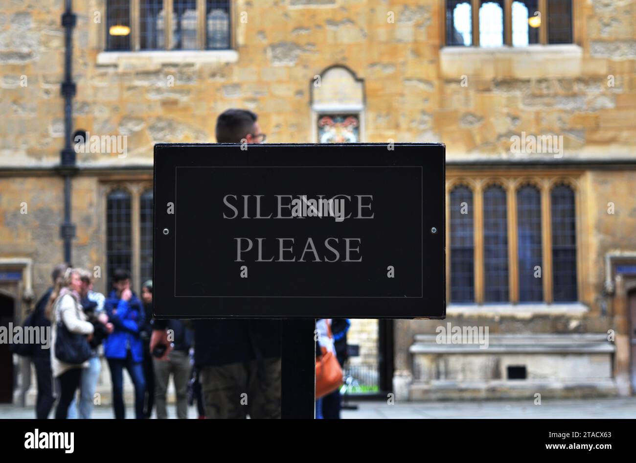 Silence Please Sign Stock Photo - Alamy