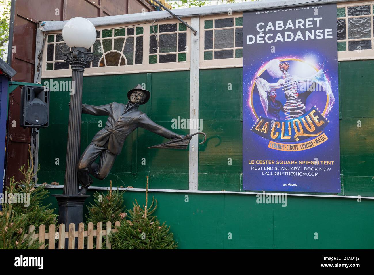 Statue of Gene Kelly in Singing in The Rain combines with temporary ...
