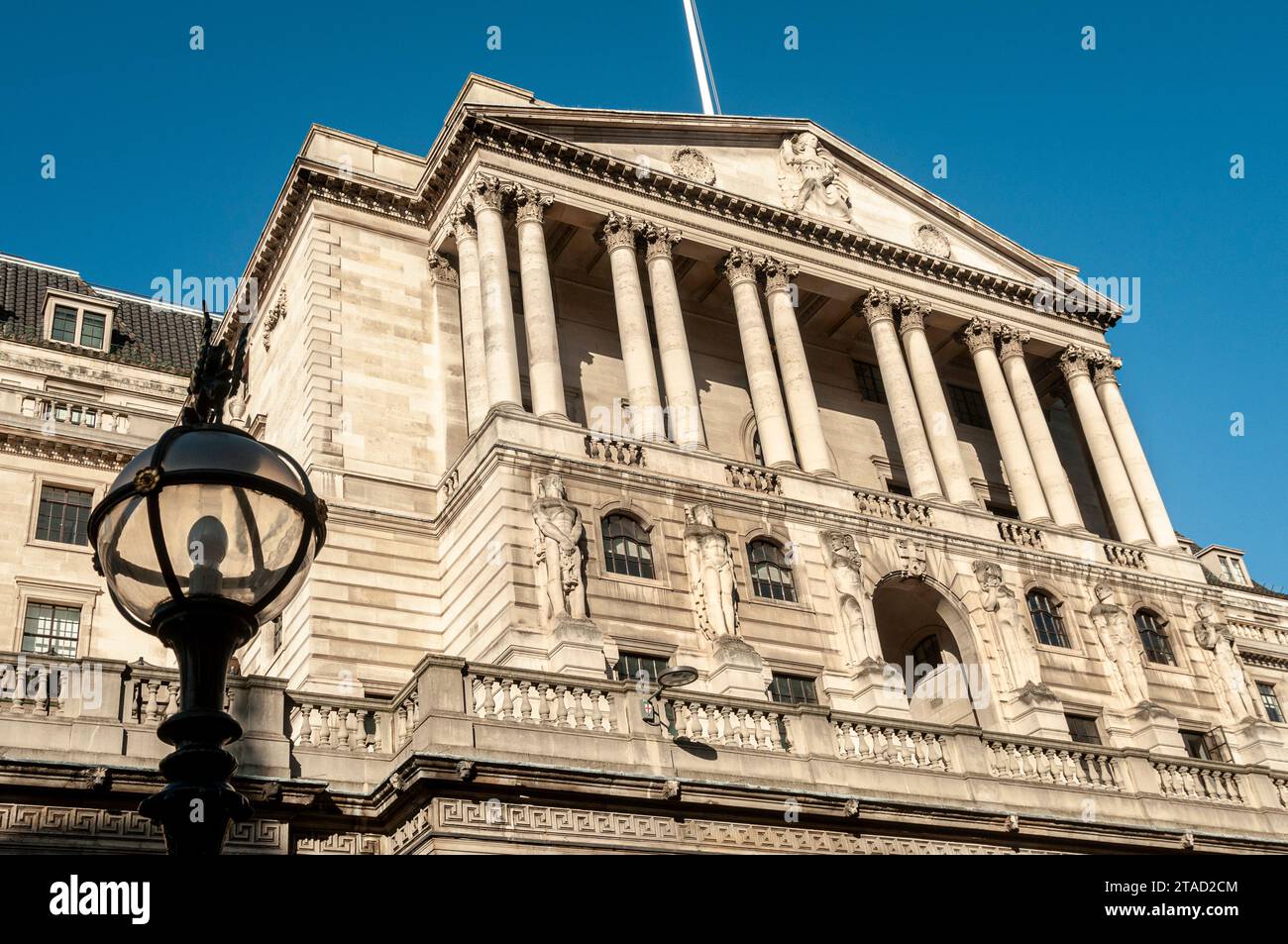 The Bank of England, Threadneedle Street, London, United Kingdom Stock ...