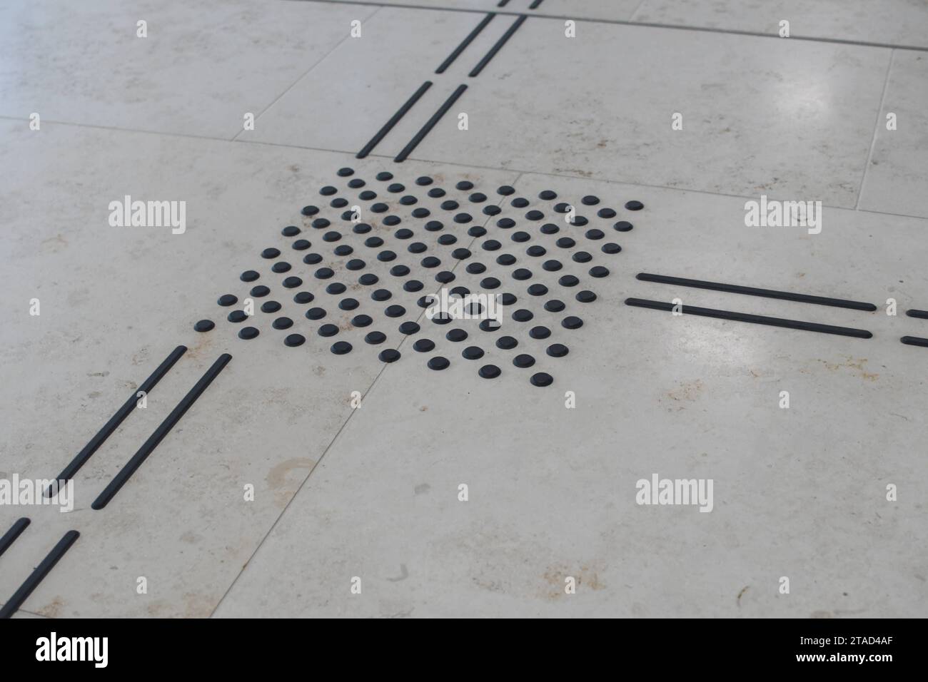 Leitsystem für Blinde und Sehbehinderte im Humboldt- Forum in Berlin ...