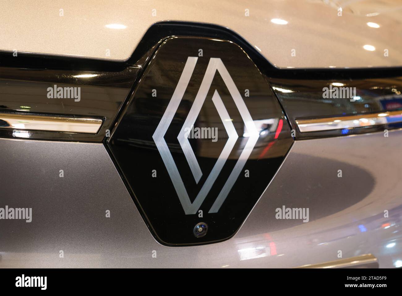 Renault electric car logo emblem close up Stock Photo - Alamy