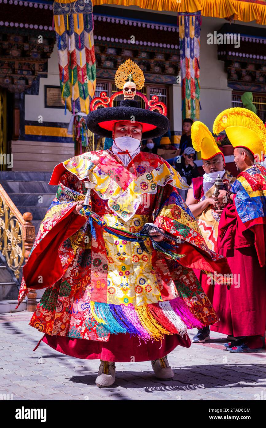 Tibetan dance mask hi-res stock photography and images - Alamy