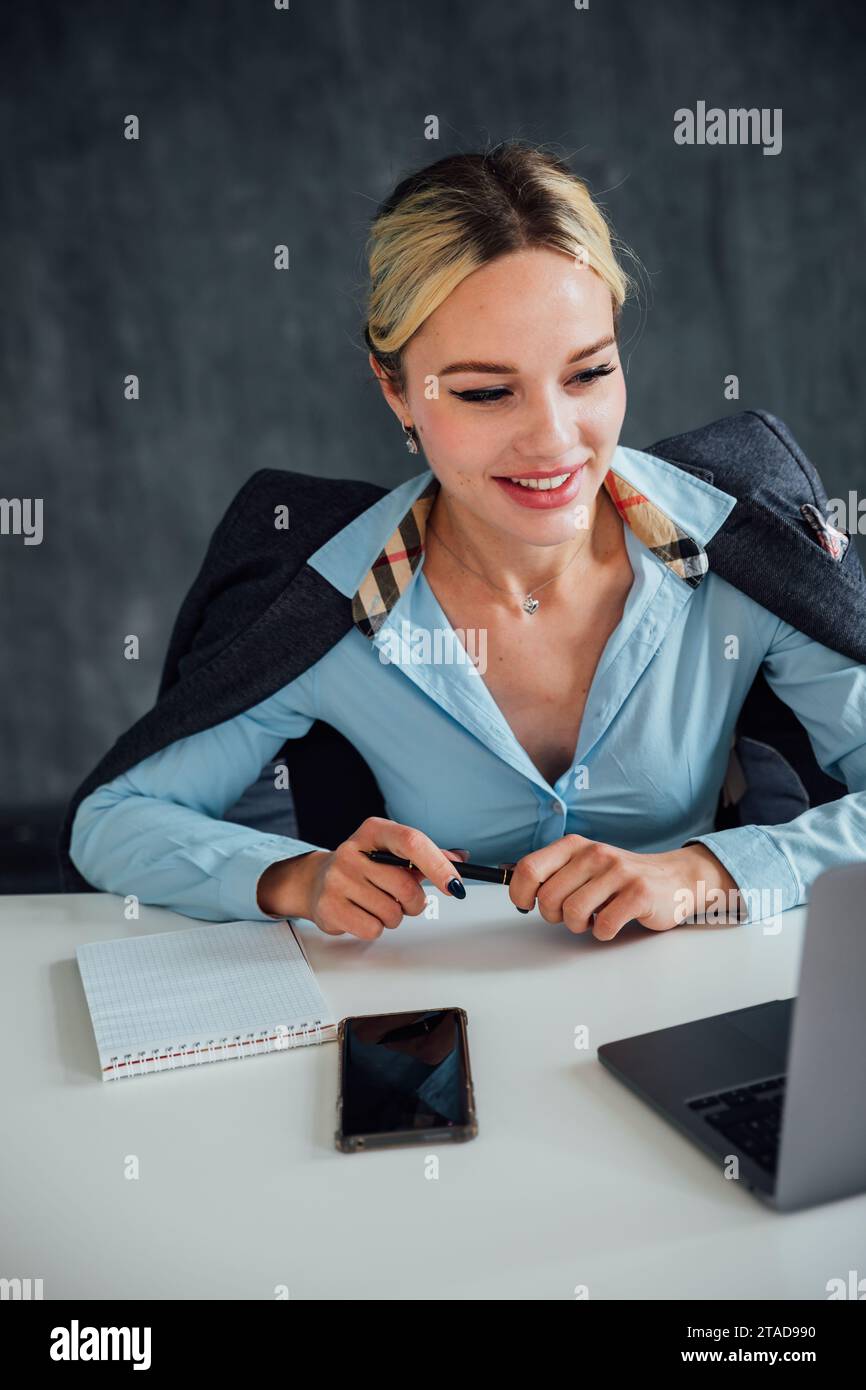 African american woman programmer talking hi-res stock photography and ...