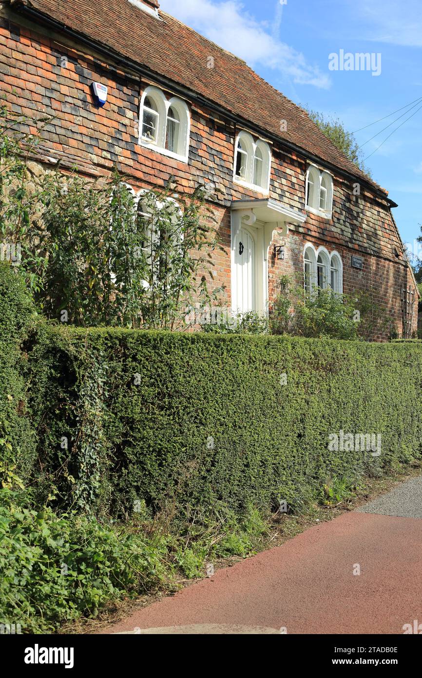Old Kingsland Cottage with peg tiles and arched dering windows on ...