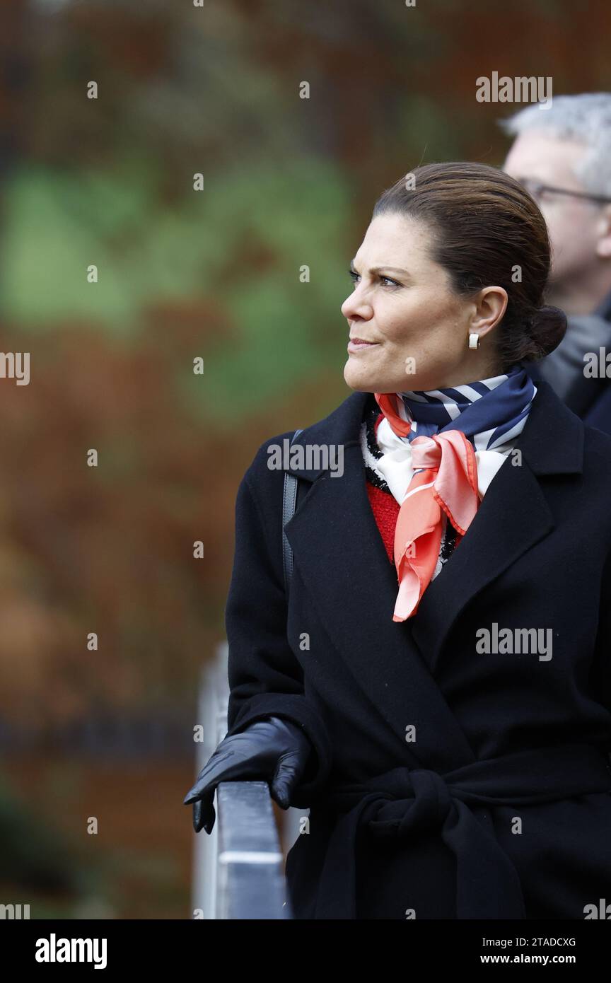Crown Princess Victoria and Prince Daniel visit Kew Gardens, in London ...