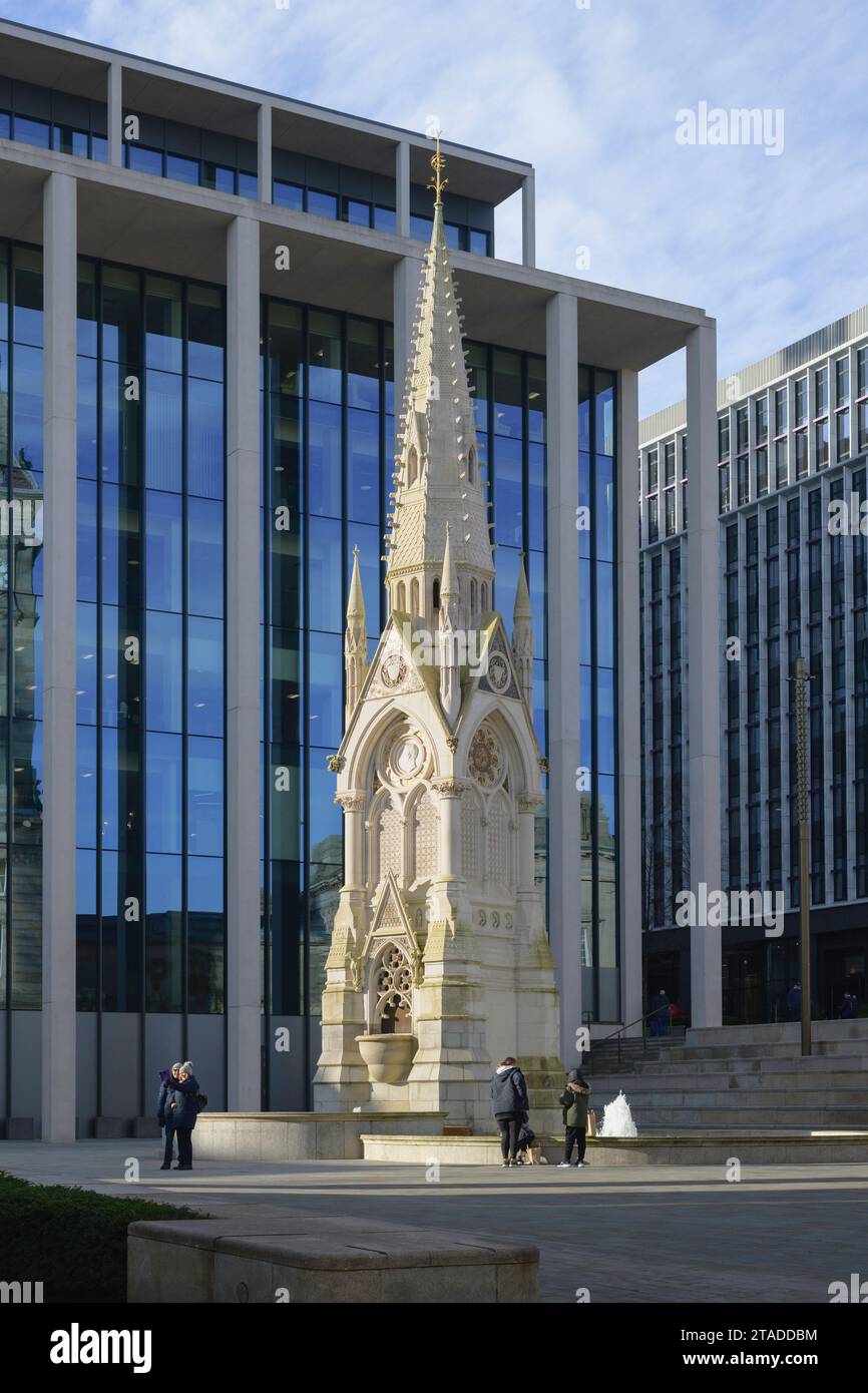 The Chamberlain Memorial with One and Two Chamberlain Square in the ...