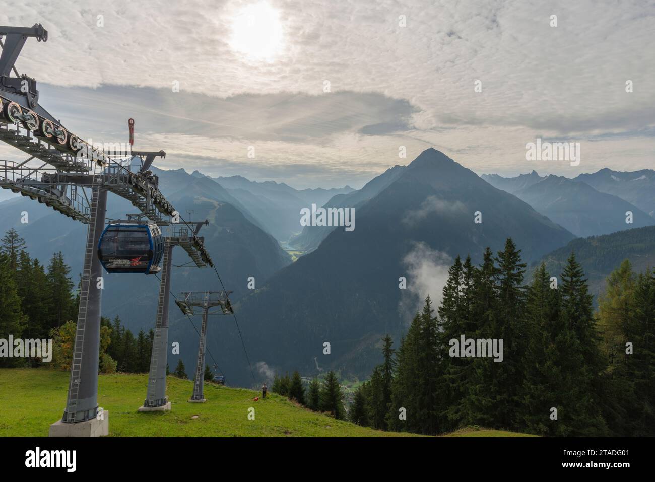 Cable car Finkenberger Almbahnen, Mount Penken, Penkenjoch (2.095m ...