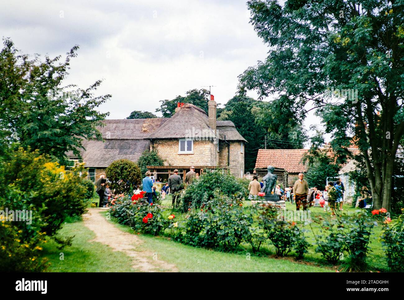 Peakirk Waterfowl Gardens, Wildfowl Trust, Peakirk, Peterborough ...