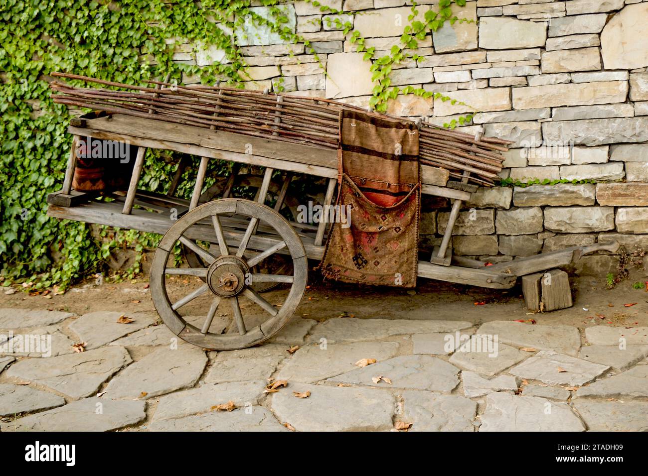An old traditional wooden cart for transport Stock Photo - Alamy