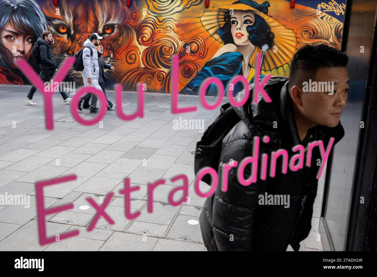 Himself special appearance hi-res stock photography and images - Alamy