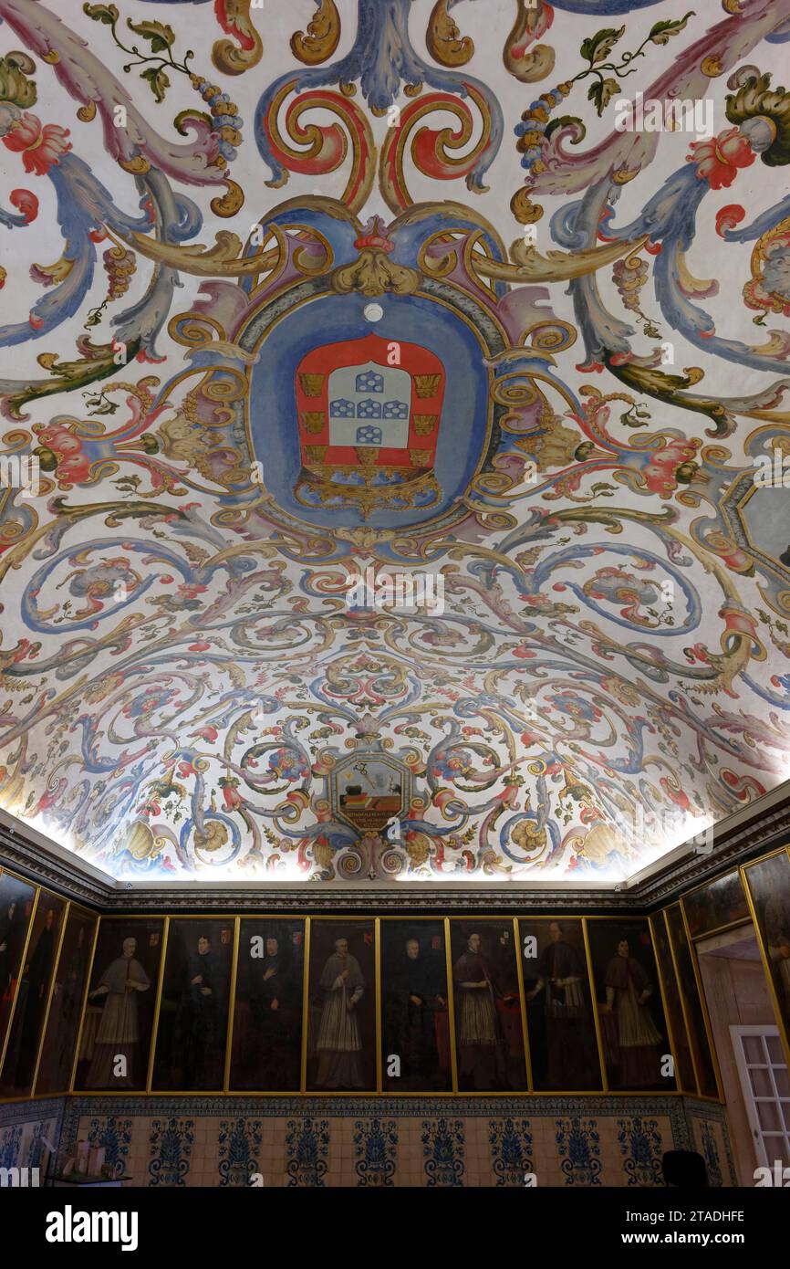 Interior view, ceiling, Sala do Exame Privado (ex Rest Room King ...