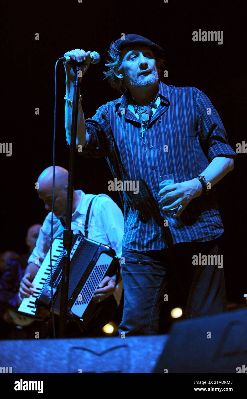 Shane macgowan images hi-res stock photography and images - Alamy