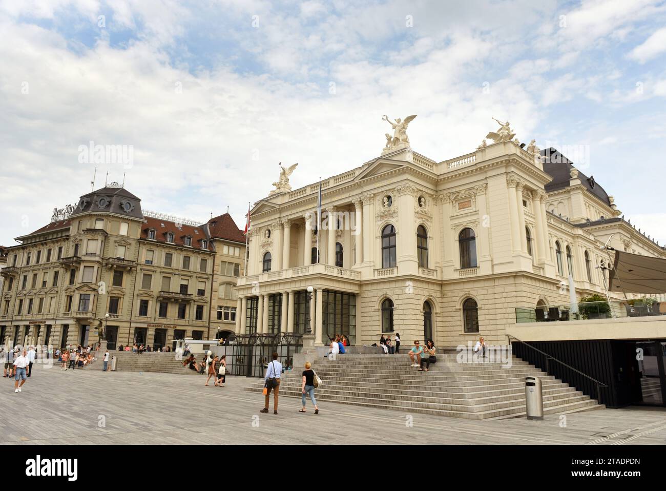Zurich, Switzerland - June 03, 2017 - Zurich Opera House (Opernhaus ... Zurich, Switzerland - June 03, 2017 - Zurich Opera House (Opernhaus ...